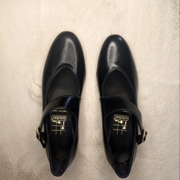 Tic Tac Toes | Shoes | Vintage Tic Tac Toes Flexible Dance Shoes Mary ...